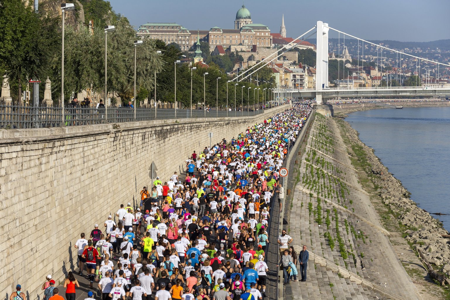 Közel 20 ezer futót várnak a negyvenedik Budapest Félmaratonra | M4 Sport