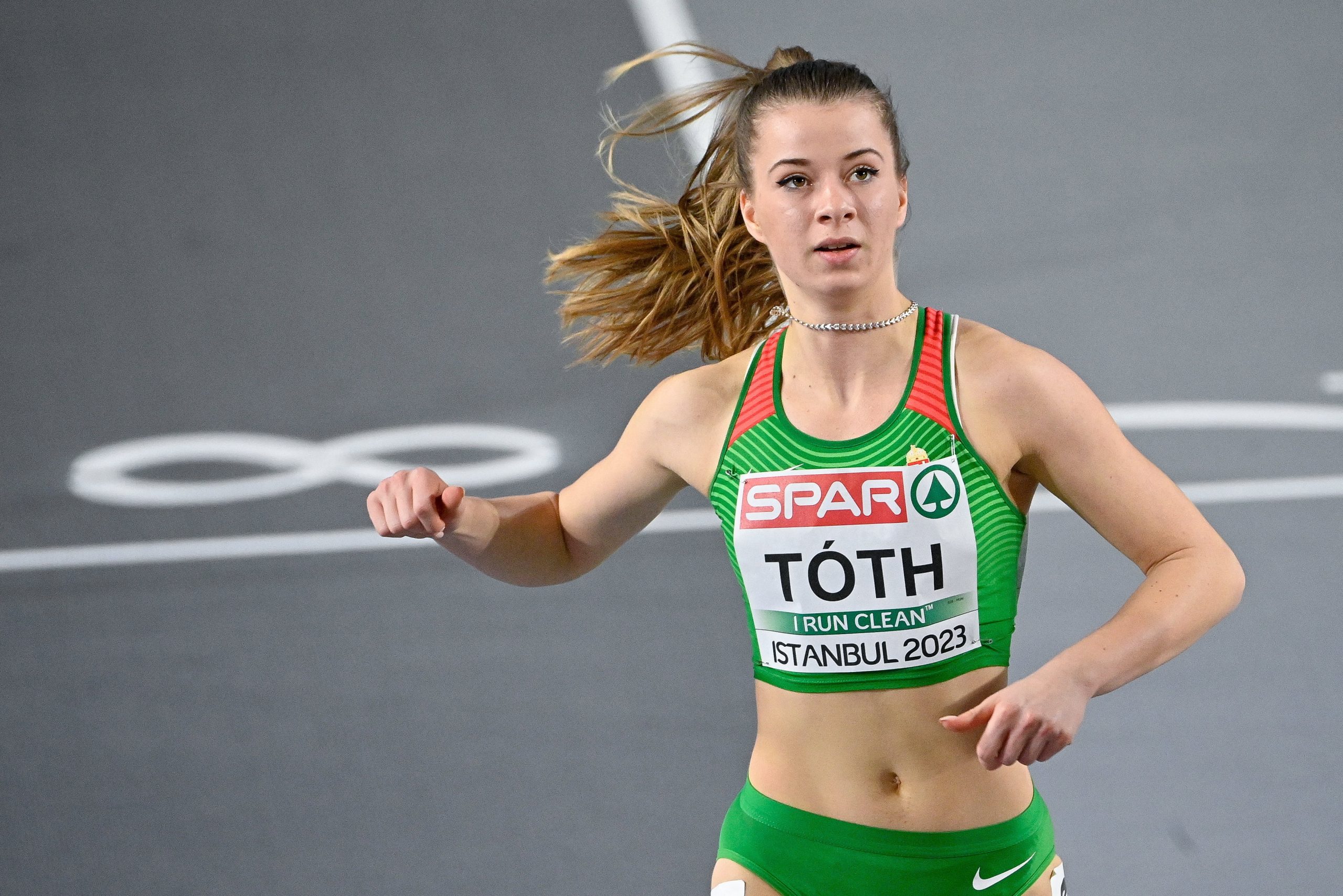 Tóth Anna remek versenyzéssel ötödik lett 100 gáton az ostravai ...