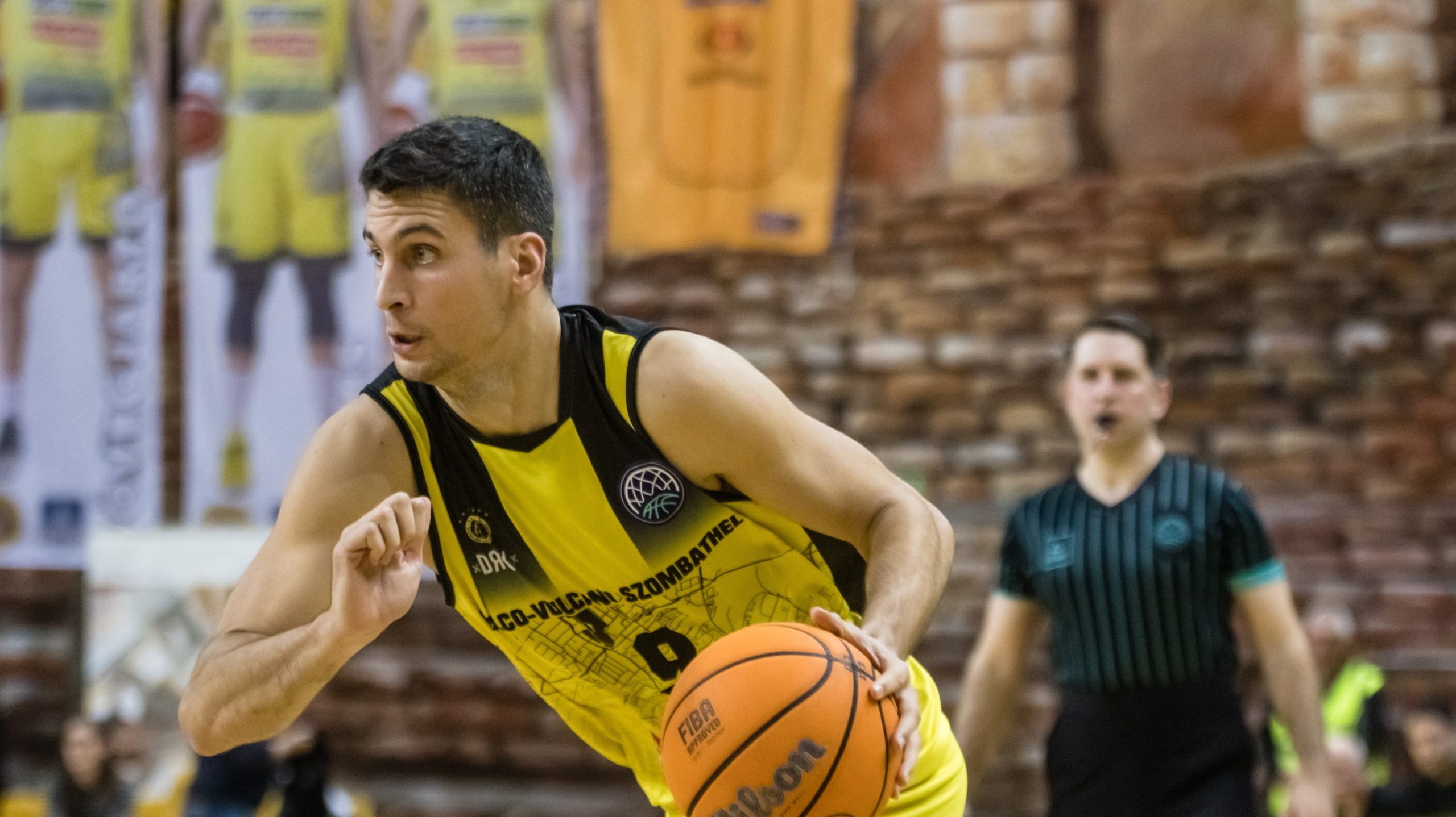 A rossz időjárás miatt Bécsben rekedt az Európa Kupa-meccsre utazó ...