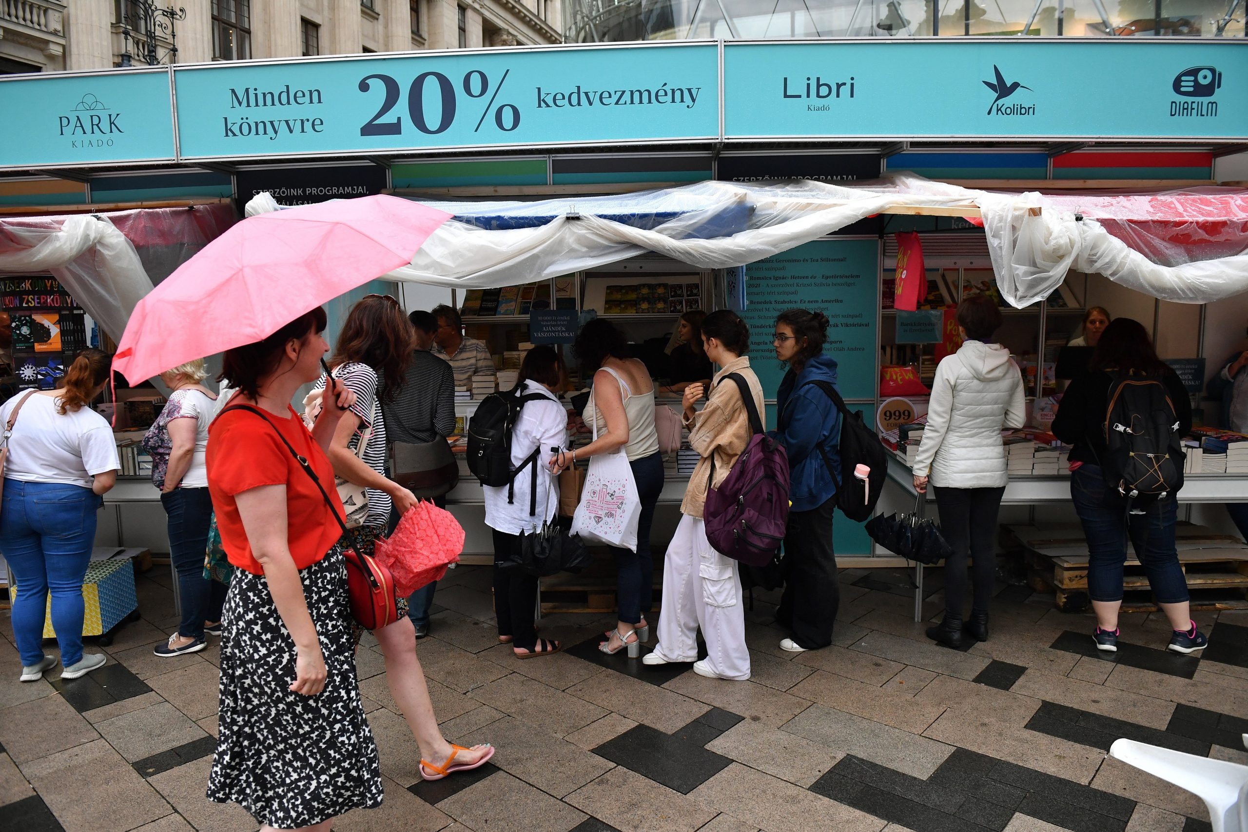 Két hónap múlva nyit az Ünnepi Könyvhét – 160 kiállítót várnak | Ridikül