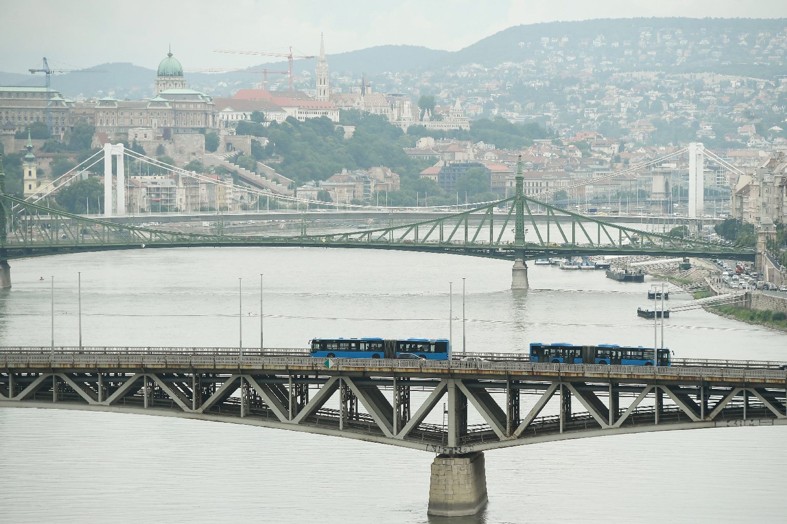Cudar állapotban vannak a budapesti hidak | hirado.hu