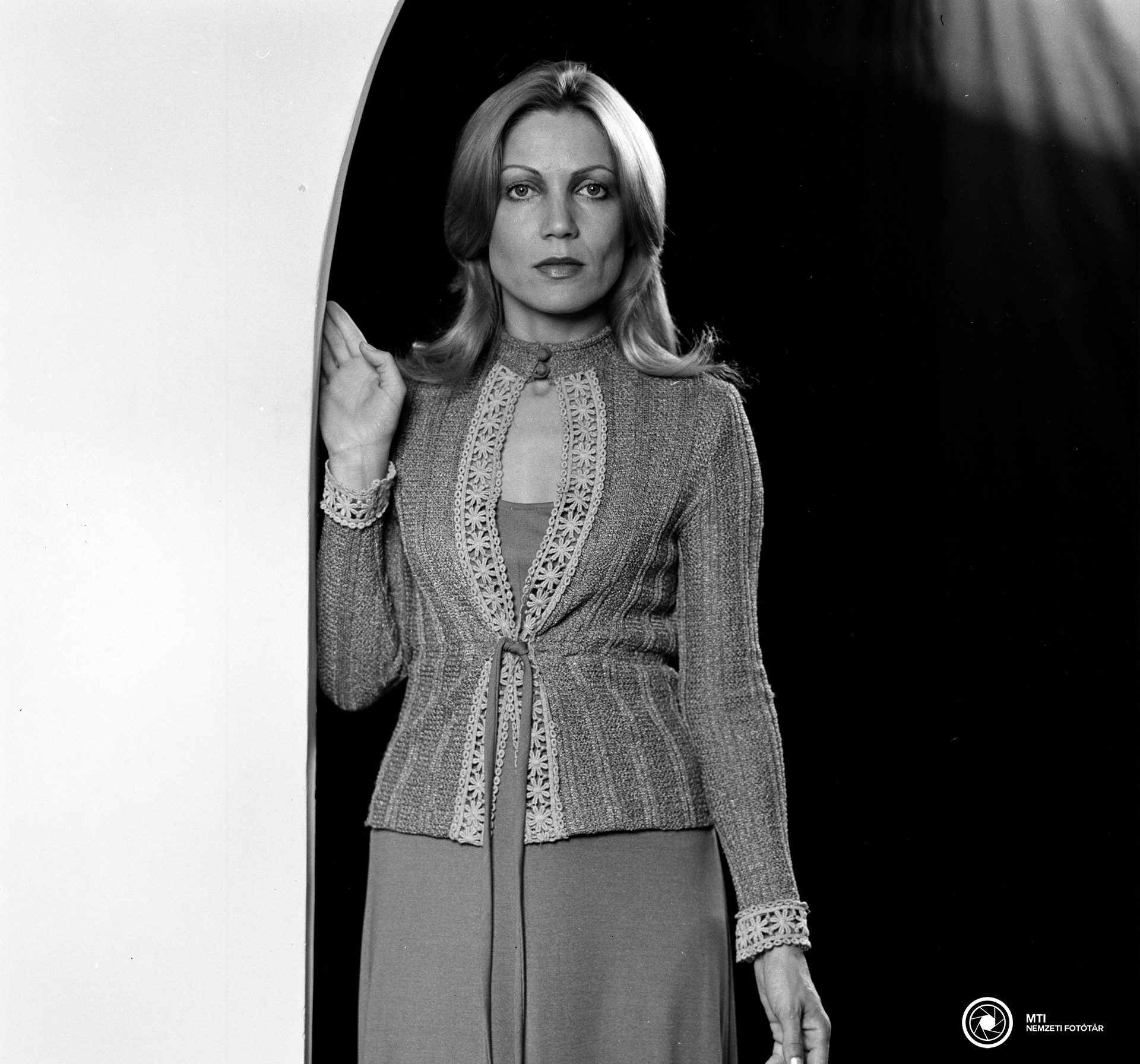 Adamis Anna: Az a szöveg jó, amelyik a zenével együtt él, vele együtt ...