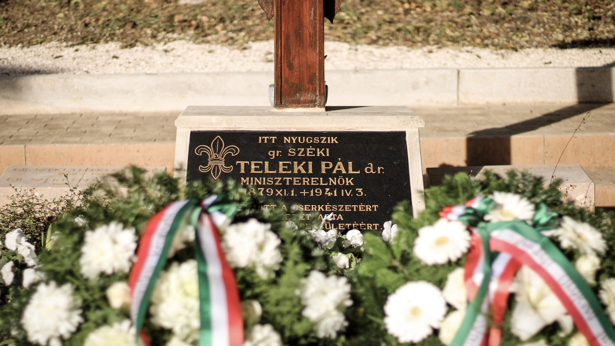 Megújult Teleki Pál síremléke | hirado.hu